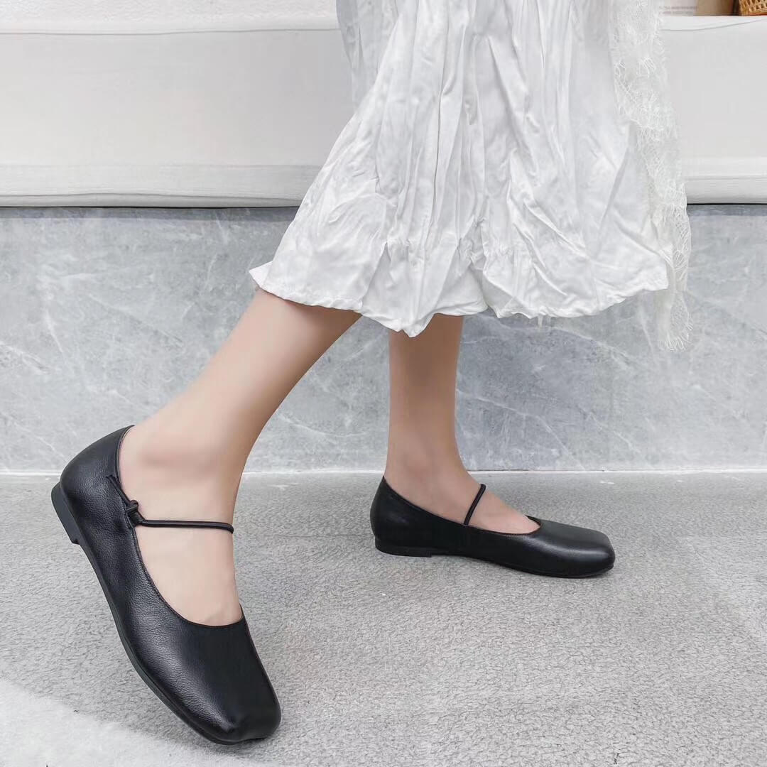SQUARE TOE FLAT – EMPRESS